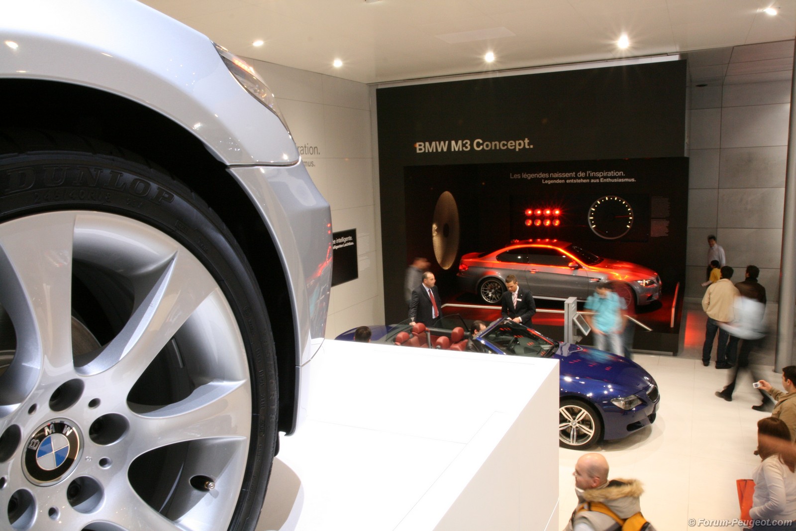 Stand BMW au salon de Genève | Forum Peugeot